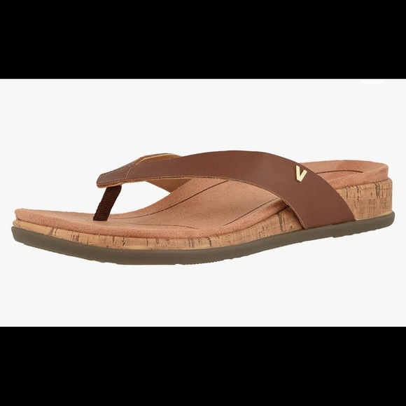 Vionic | Shoes | Iso Im In Search Of Not Selling Vionic Daniela In ...